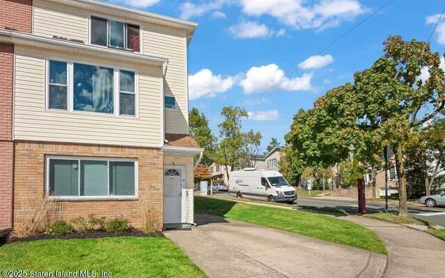 15 Corona Ave, Staten Island, NY 10306