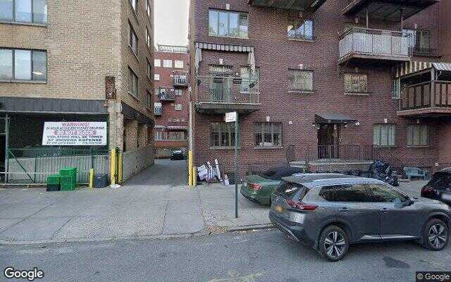 26 Heyward St #2R, Brooklyn, NY 11249