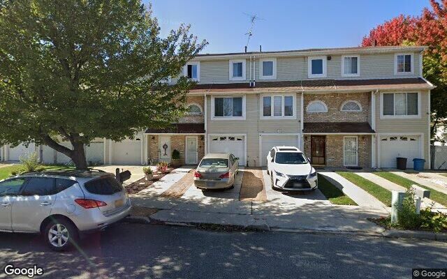 8 Elson St, Staten Island, NY 10314