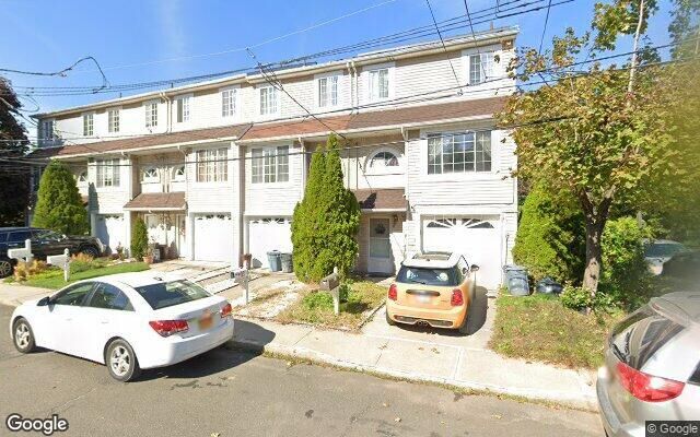 33 Matthew Pl, Staten Island, NY 10303