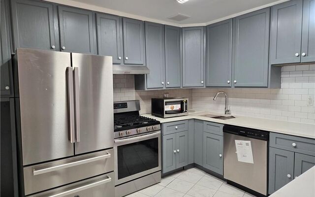 1021 E 85th St, Brooklyn, NY 11236