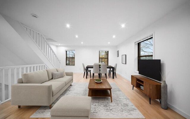 218-37 Spencer Ave, Queens Village, NY 11427