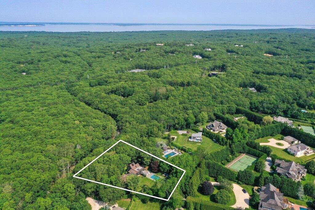 266 Water Mill Towd Rd, Water Mill, NY 11976